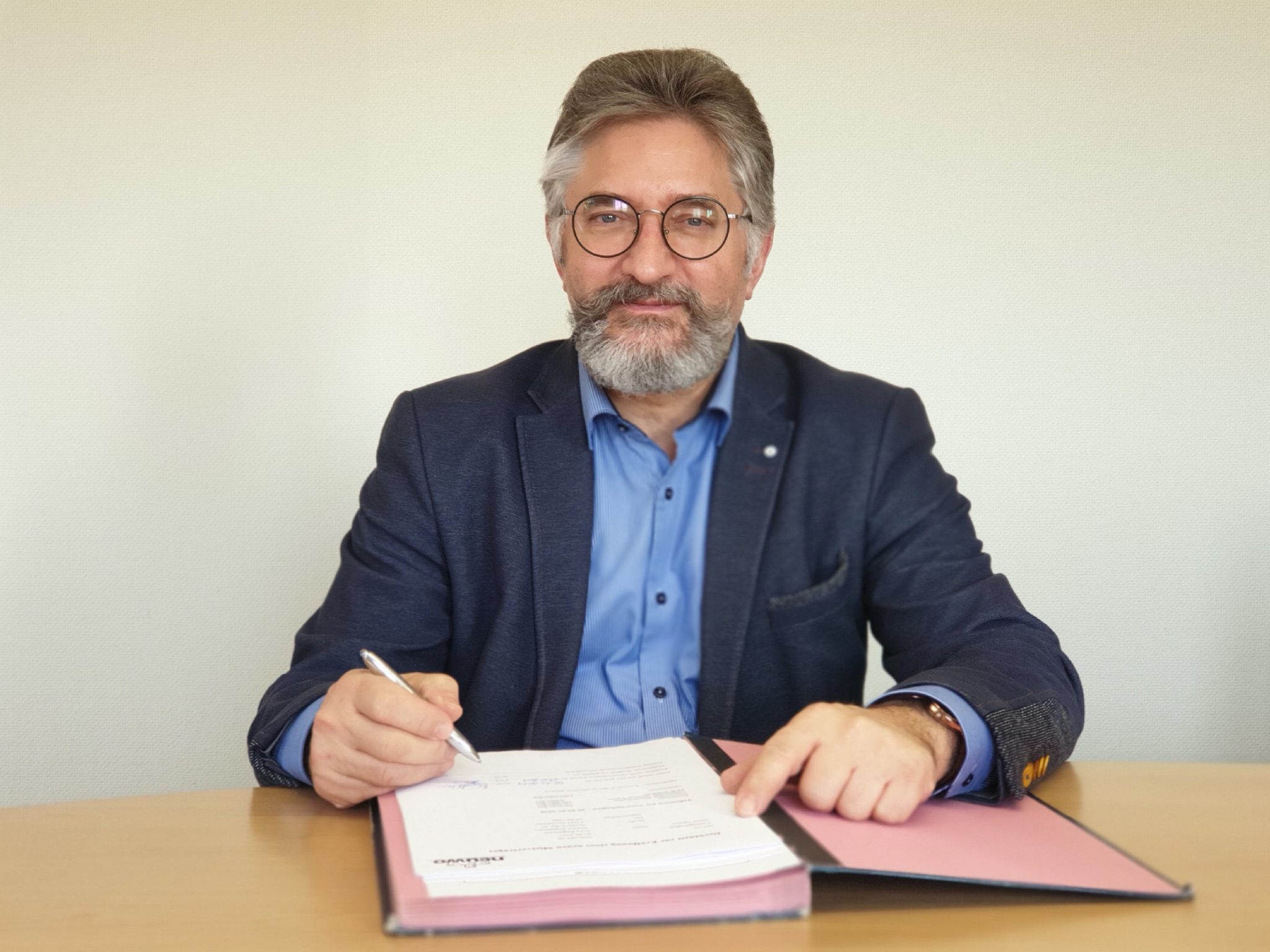Unternehmen - Neustrelitzer Wohnungsgesellschaft mbH